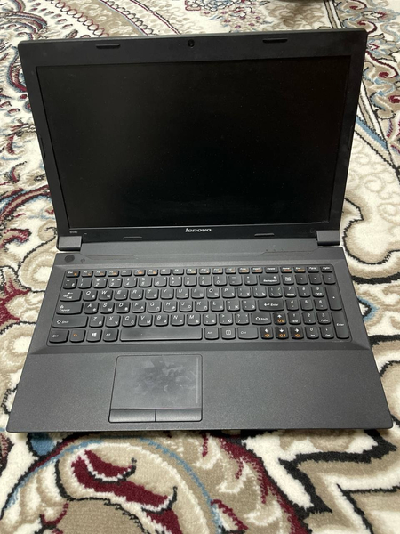 Notebook Lenovo b590 sotiladi