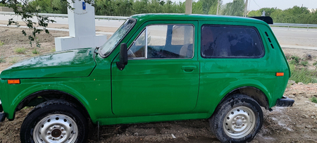 niva 4×4  sotiladi  gazi bo