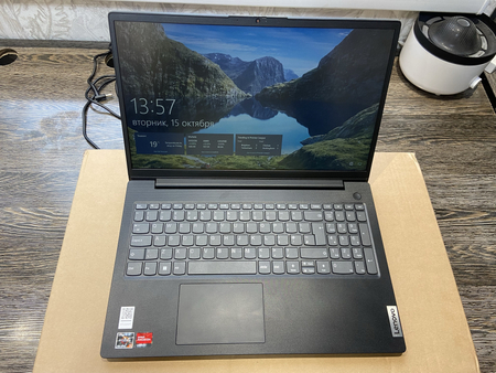 Lenovo V15 G4 AMN