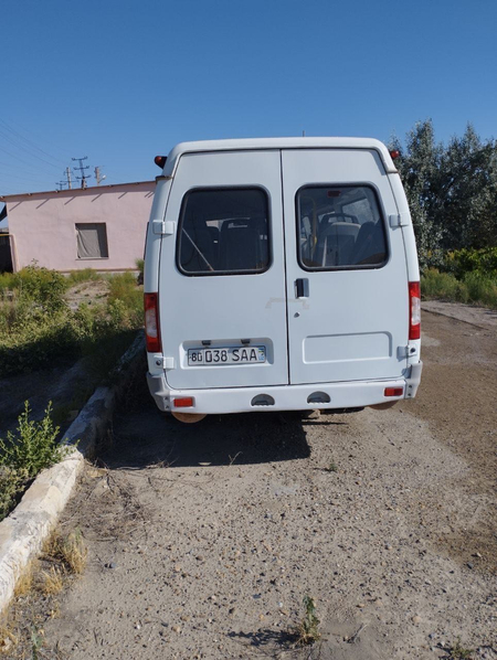 Gazel mikroavtobus