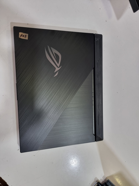 Asus ROG STRIX s5d