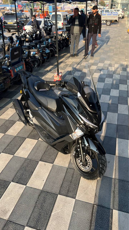 Qiumotors | T MAX