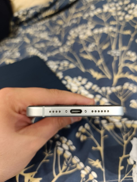 Продам iphone 15 plus