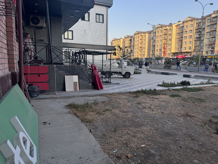 Продается 3комнатная квартира на сергели 5а (элит маркет)