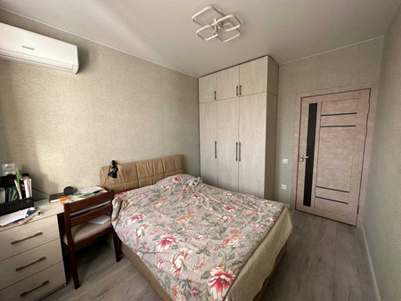 (К125718) Продается 5-ти комнатная квартира в Мирабадском районе.