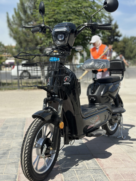 Skuter elektro zemma