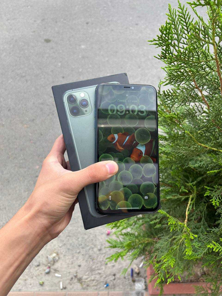 iPhone 11 pro max 96%