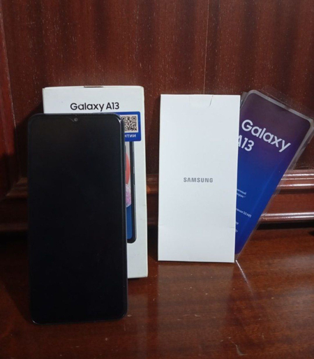 Samsung A13 sotiladi. 4/64gb