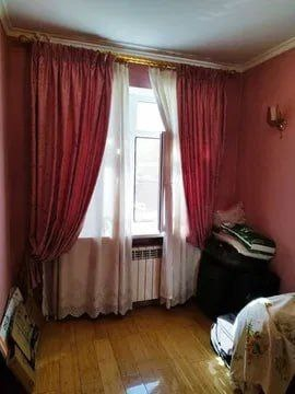77 серия 3х комн.квартира  на 2м этаже балкон 2×6  пл. 75м2