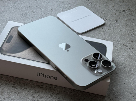 iPhone 15 Pro Max iPhone Xr New Yangi