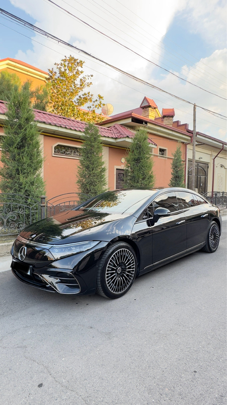 Продаю EQS 450+