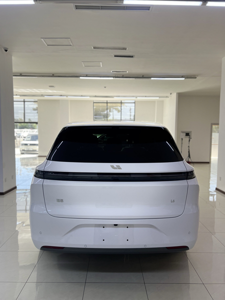 Lixiang L6 Pro.