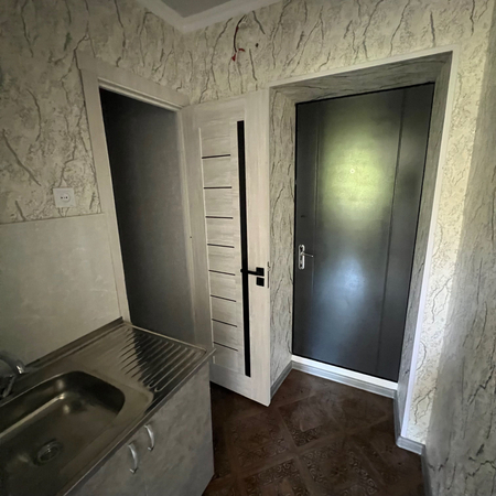 ПРОДАЮ 1/1/4 метро Чил