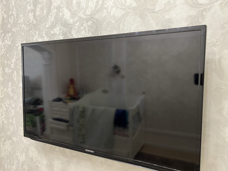 Телевизор Samsung LED экран