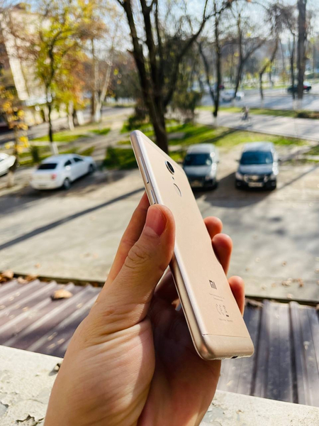 Redmi 5 sotiladi ideyal