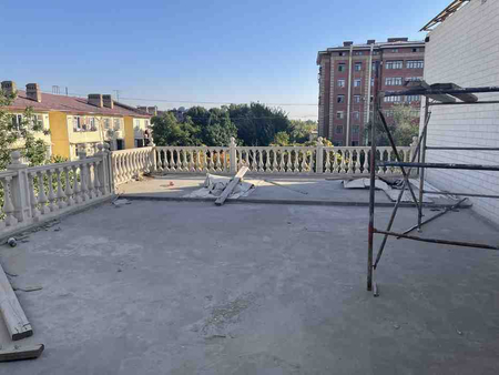 Продаётся здание вдоль дороги, рядом с Экобазаром + терраса и Мансарда