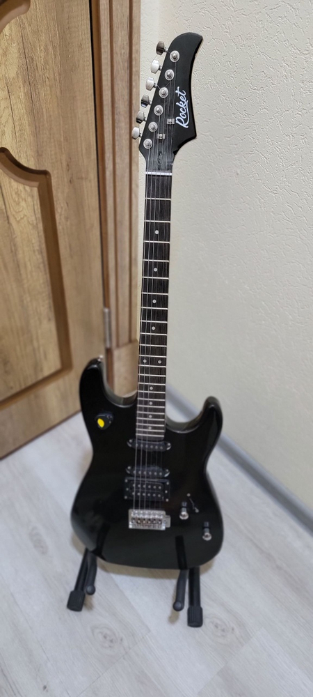Elektron sola gitara
