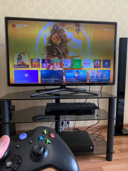 Xbox one x в хорошем состоянии без игр