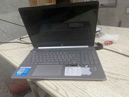 Noutbuk HP core i3  10 th gen