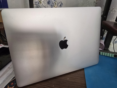 Macbook Pro i5 2017 A1708