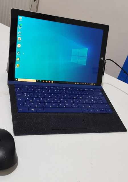 Microsoft Surface Intel(R) Core(TM) i5-4300U