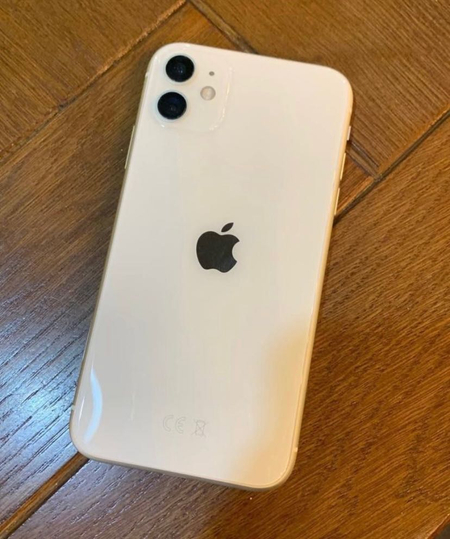 Срочно продаётся iPhone 11 белого цвета 64 гб