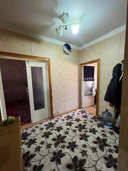 Мирабадский р-н Куйлюк Массив 4 2/4/4 Франция улучшенная планировка