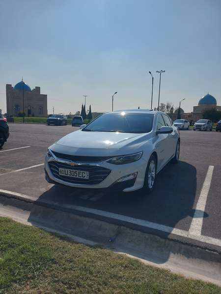 Malibu 2 1.5 turbo faqat naxtga sotiladi!