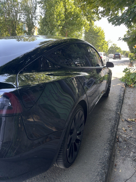 Тесла модел 3 Tesla model 3