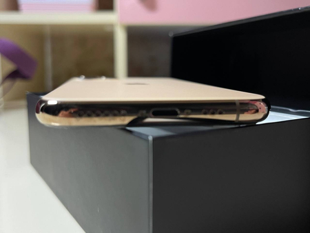 iphone 11 pro 74%