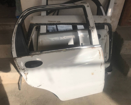 Matiz eshik o'ng tomon