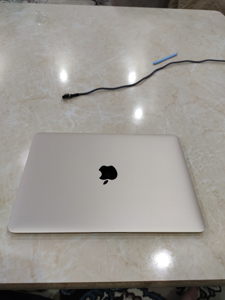 MacBook (Retina 12-inch, Early 2015)