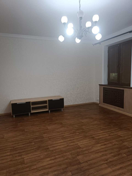продается квартира 3/4/4 ул Бобура