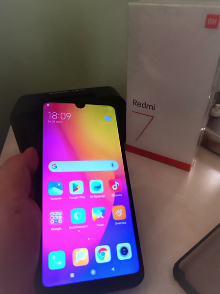 Redme 7  qora rang  3Gb operativa xotira 32 Gb asosiy xotira