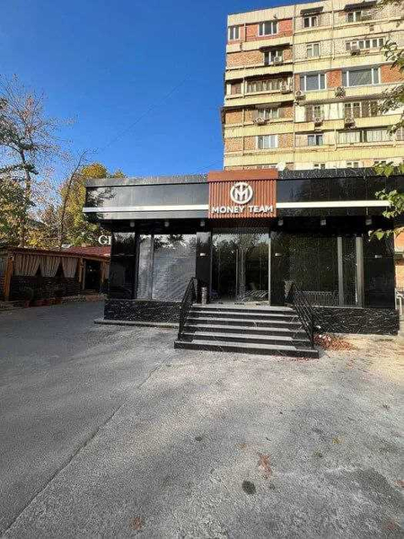 Сдается а аренду офис с евро ремонтом 470 м2. Ор-р метро Ойбек