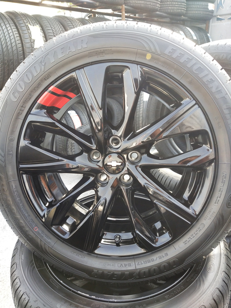 tracker redline 17