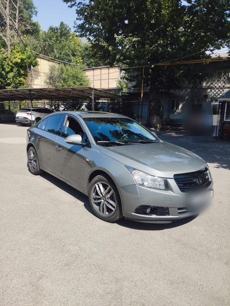 Продам Chevrolet CRUZE 2L TURBO.