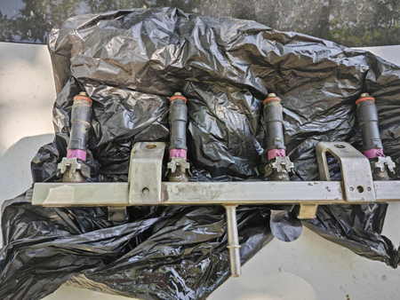 Форсунки от кобальта а рабочем состоянии. Оригинал GM снятые с cobalt