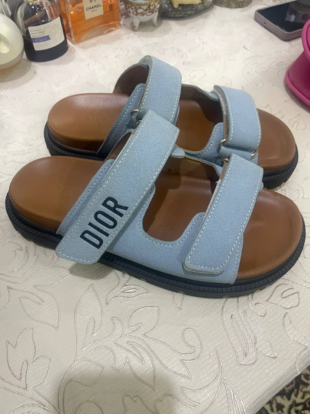 Продаётся    обувь