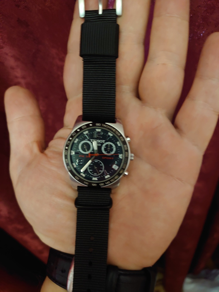 Срочно продам часы оригинальные часы Tissot pr50