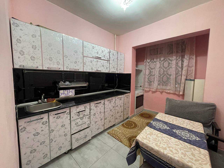 Продам 2х комнатную квартиру возле метро сергели 1