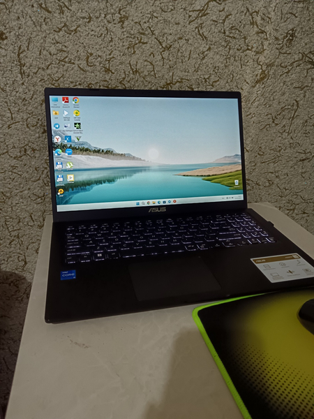 Asus vivobook 8/512