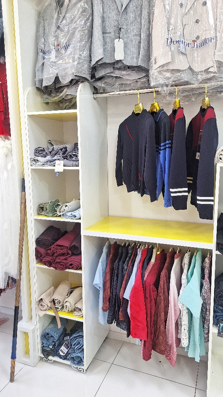 Продаётся мебель для магазина детской одежды