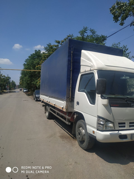 Isuzu gruzavoy sotiladi