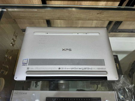 DELL XPS 13 Intel Core i5-10210U озу8гб 256ssd