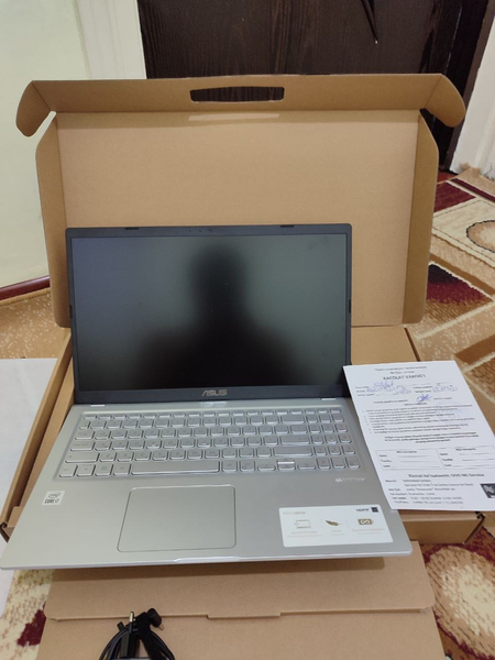 ASUS  X515J 16/1 terabyt