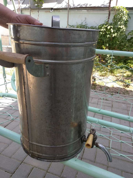 Титан самовар для кипячения воды.