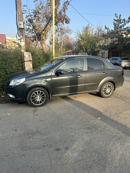 Sotiladi Nexia 3 / Toza, Navarotlari bilan