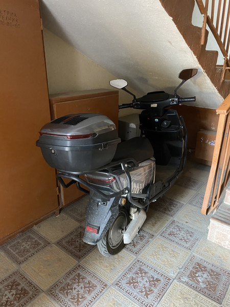 Skuter e-bike holati yangidek 1 oy boʻldi olinganligiga
