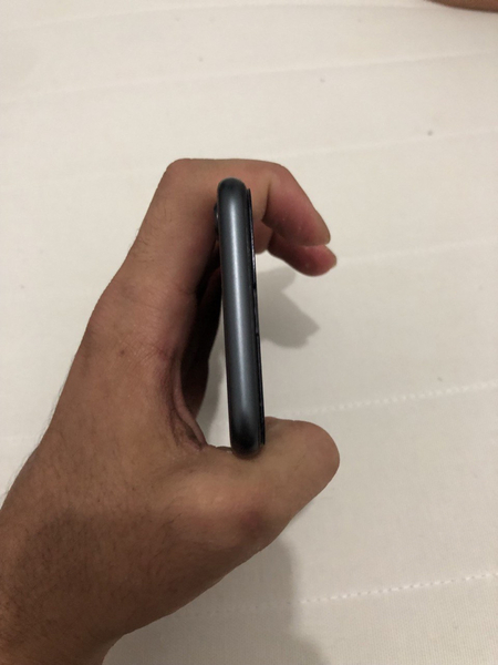 Iphone 8 256 Gb bleck 84 % Radnoy